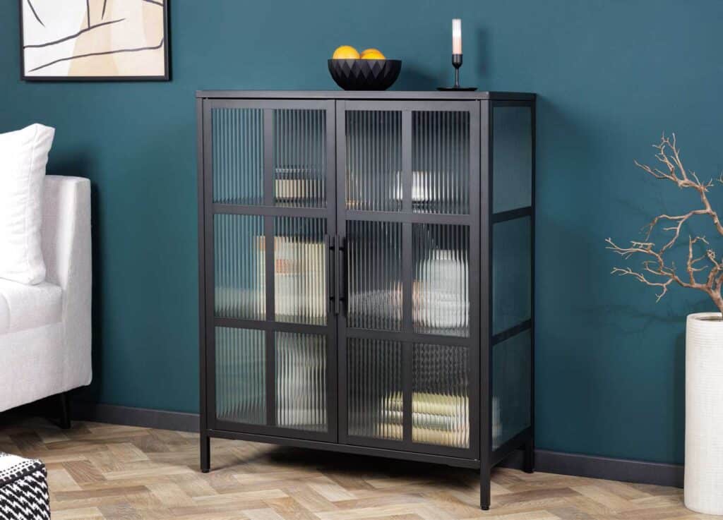 Commode ou vitrine moderne en métal noir et verre strié