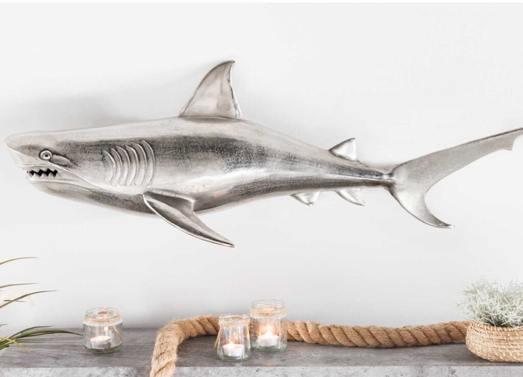 Requin argenté mural en métal 105cm design