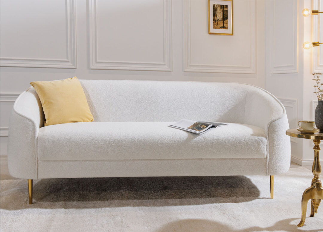 Canapé 3 places en tissu bouclé blanc pieds dorés moderne
