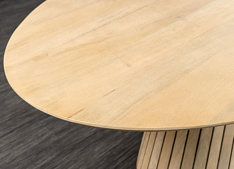 Table à manger 220 cm ovale en bois massif blanchi